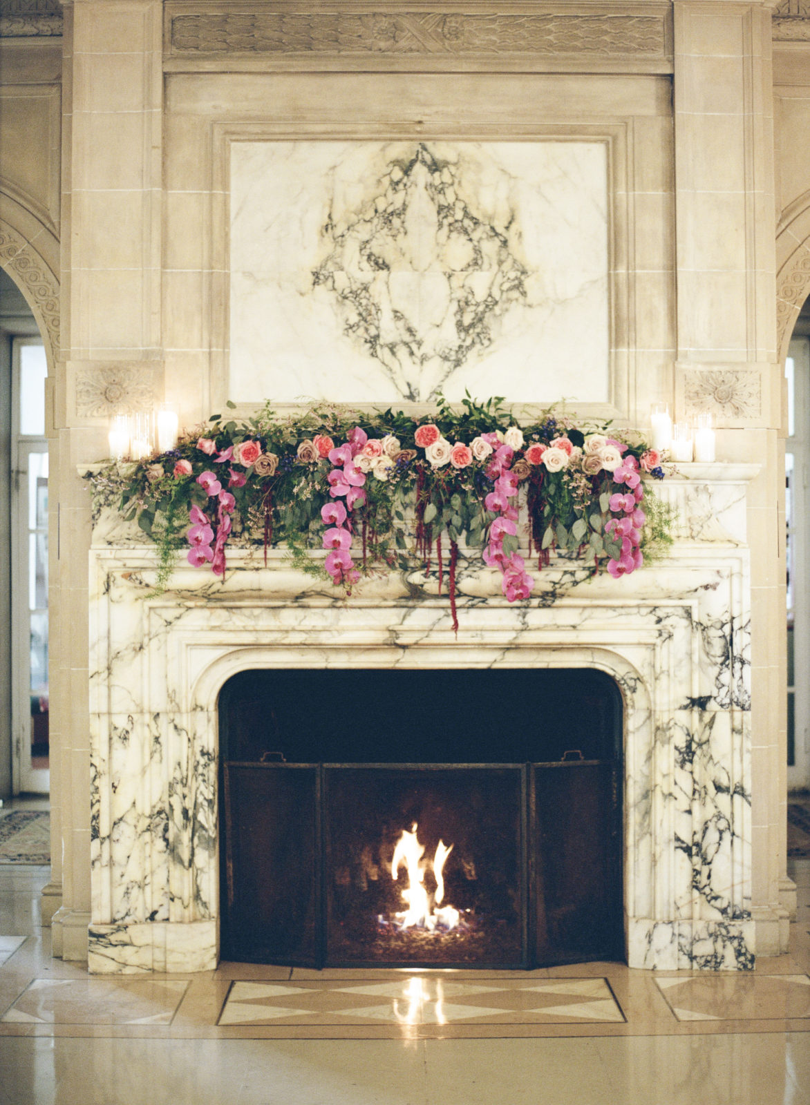 Weddings at The Armour House | thegildedaisleweddings.com