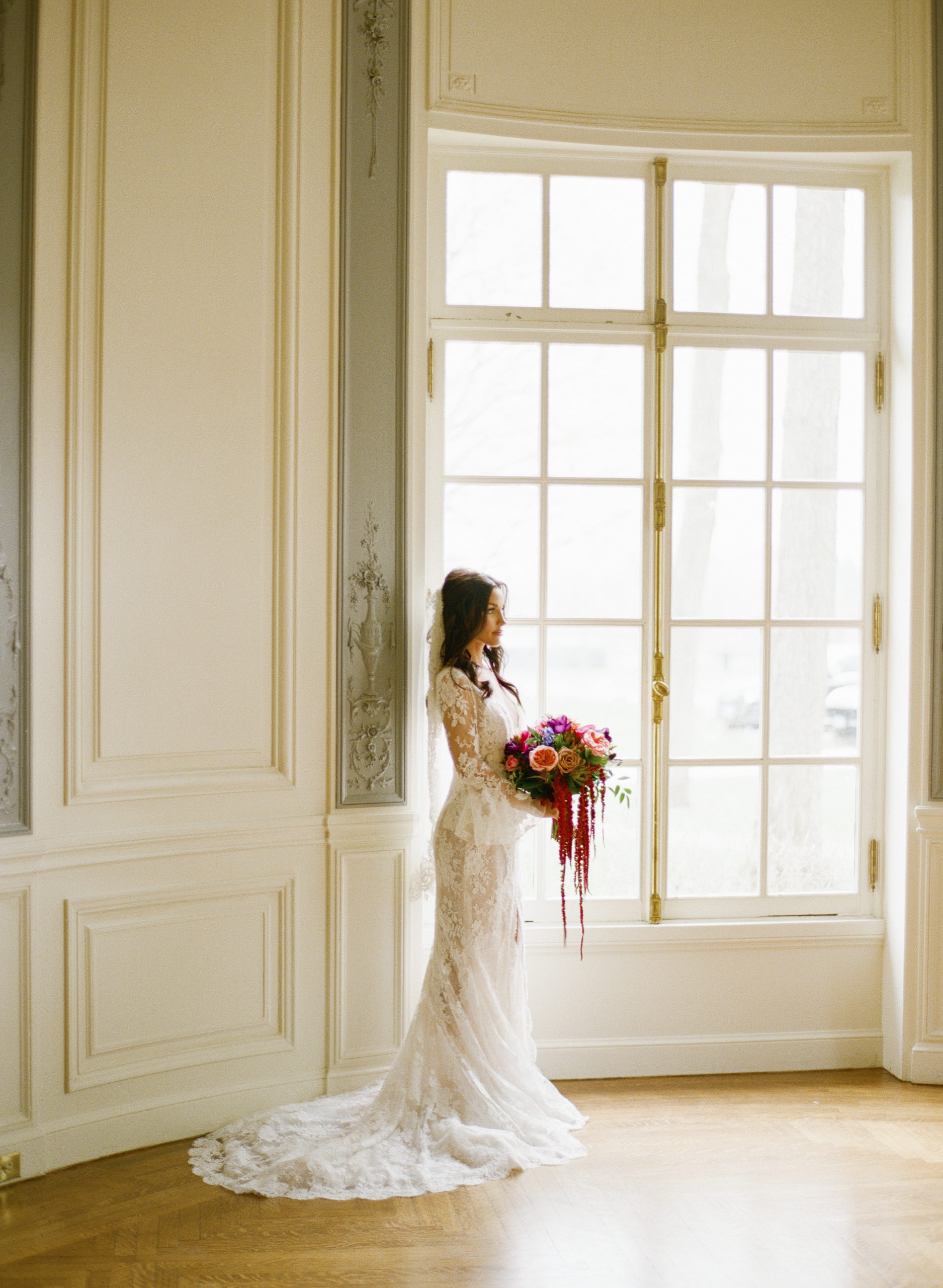 Weddings at The Armour House | thegildedaisleweddings.com