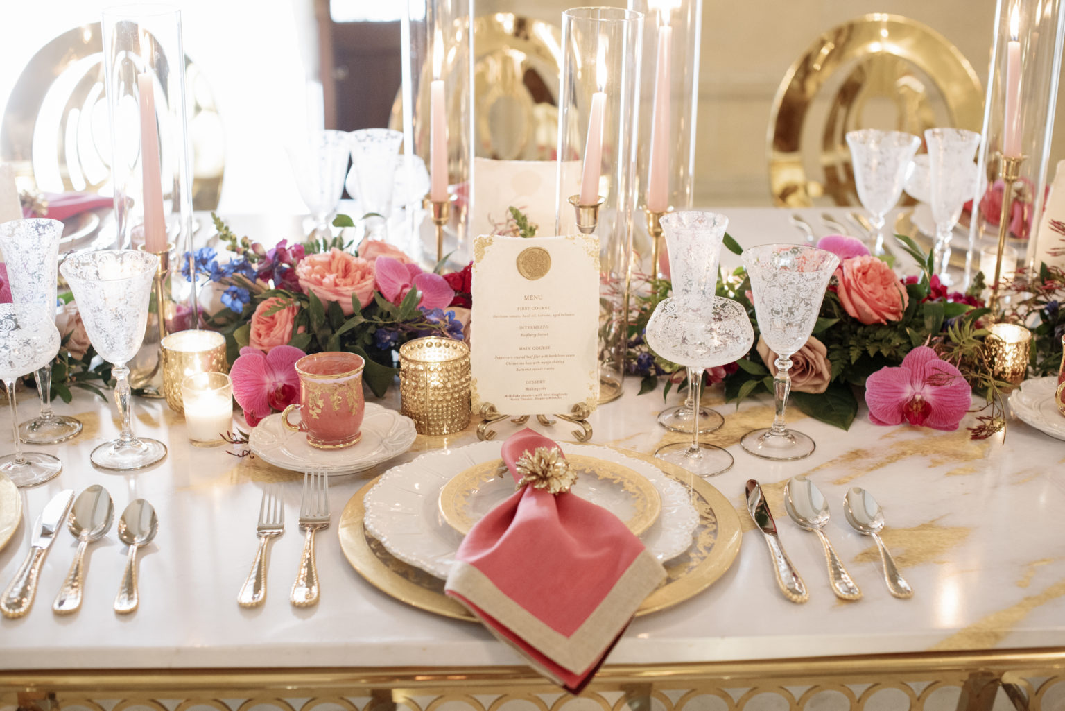 Weddings at The Armour House | thegildedaisleweddings.com