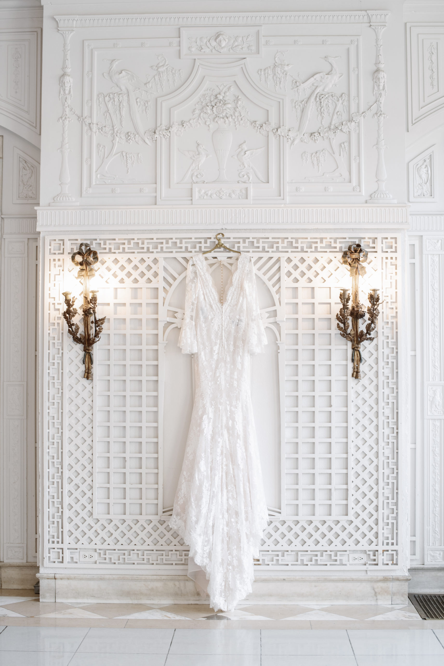 Weddings at The Armour House | thegildedaisleweddings.com
